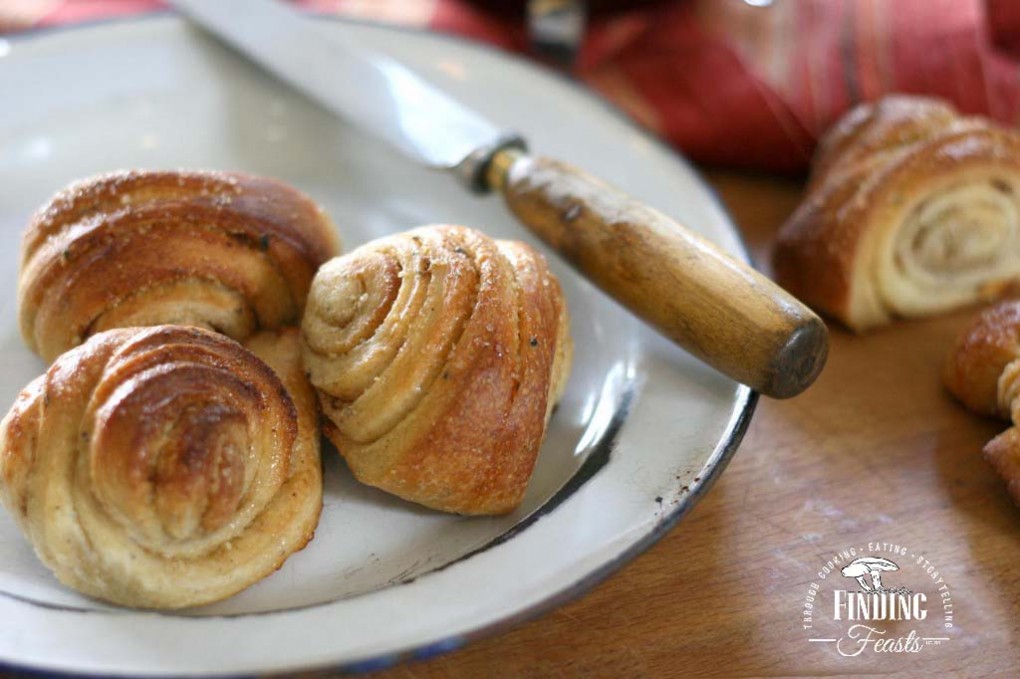 Korvapuusti - Pulla aka Finnish Cardamom Bread